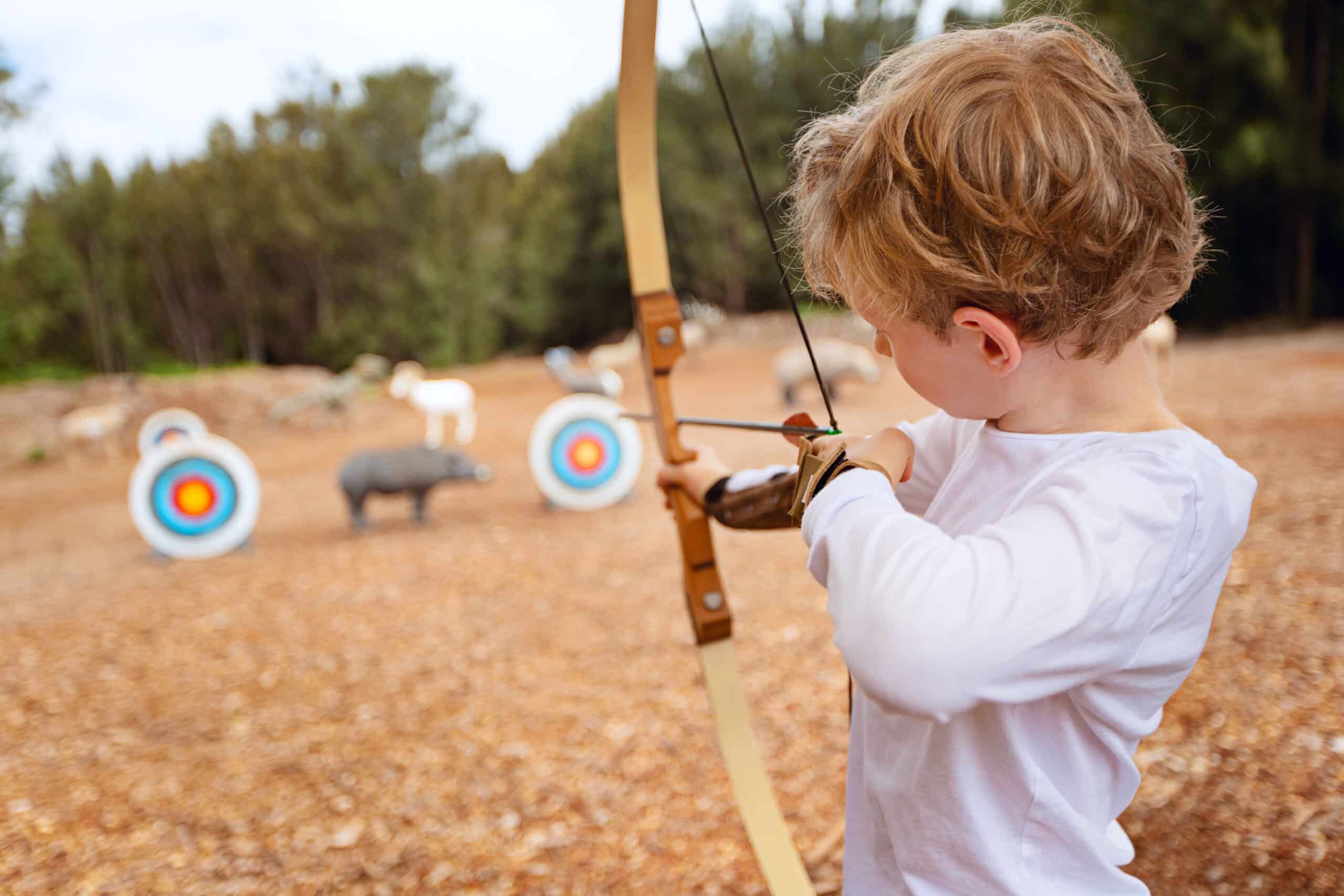 5 Tips for Teaching Your Kids Archery | TwinCitiesKidsClub.com